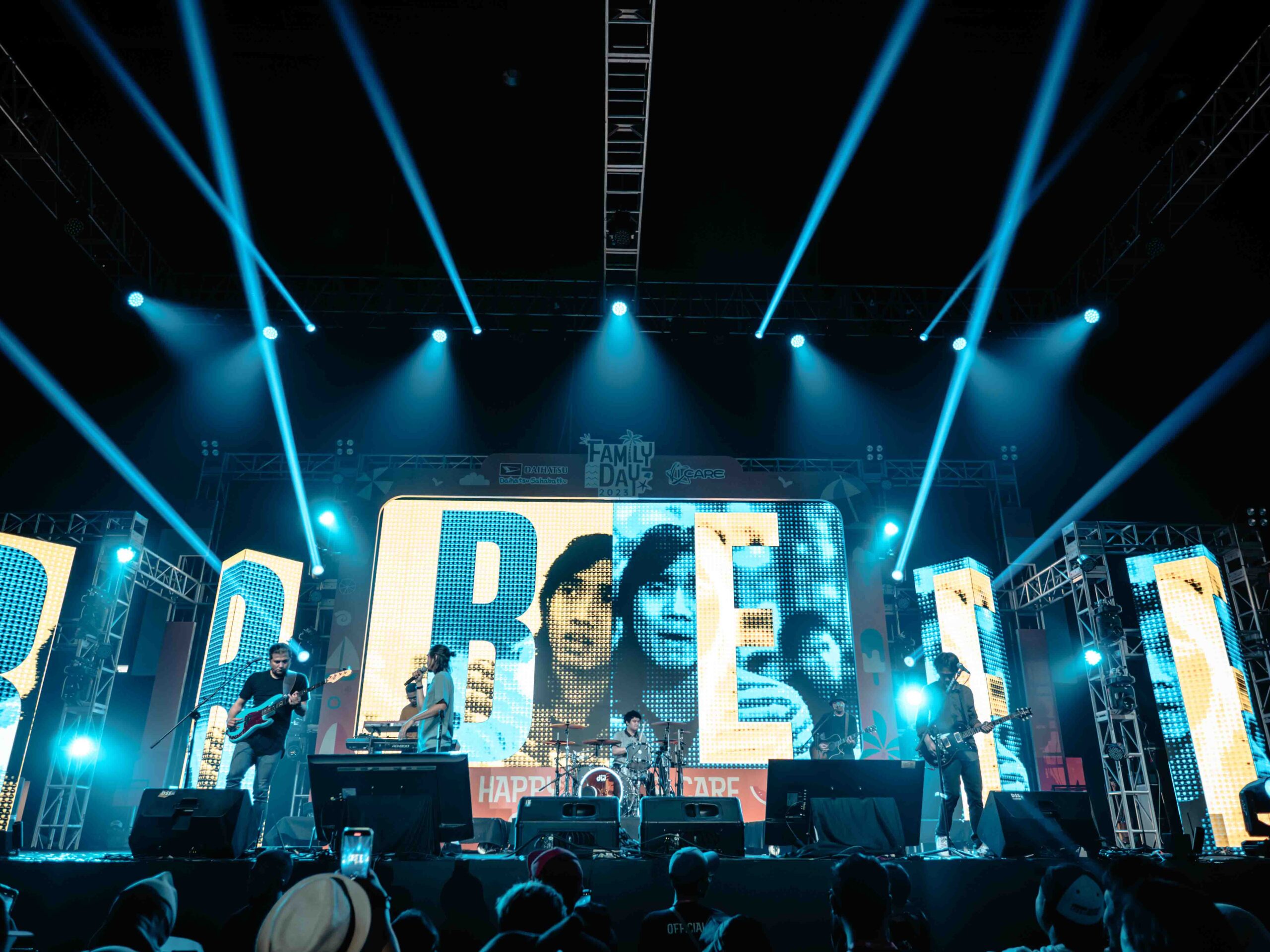 Sheila on 7 Official Website